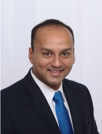 Professor Ryan Carvalho